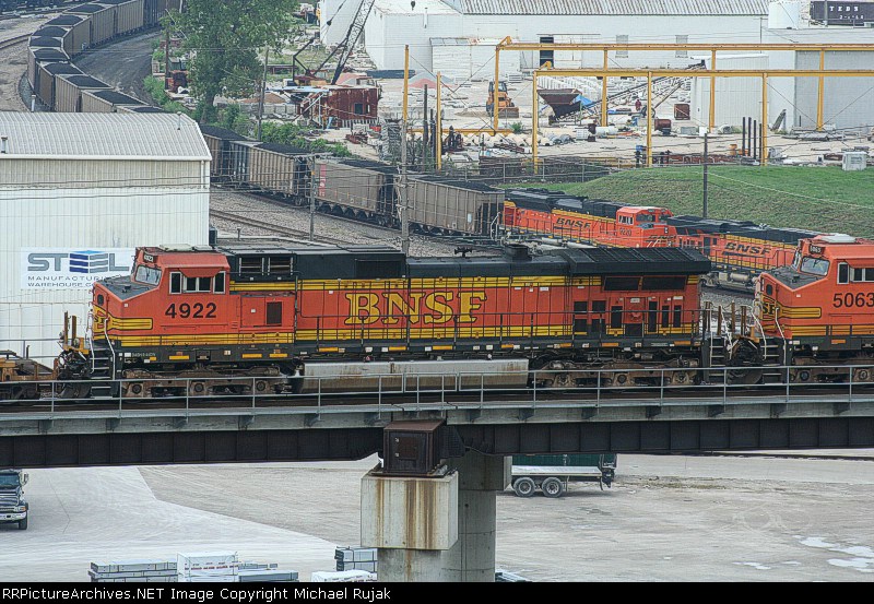 BNSF 4922